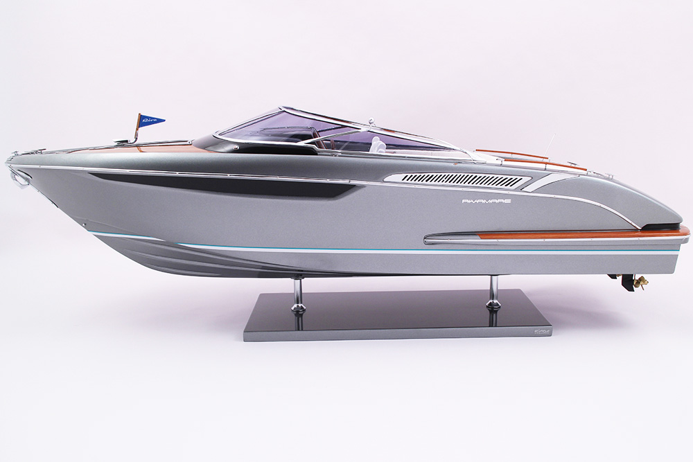 Offizielles Modell Riva Rivamare (Grey Shark)
