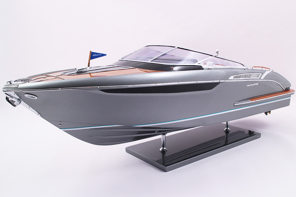 Offizielles Modell Riva Rivamare (Grey Shark)